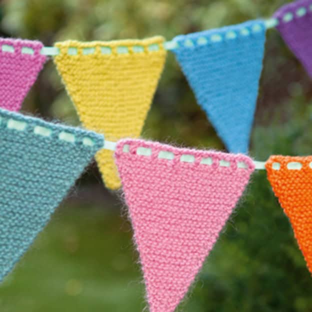 Free Knitted Bunting Pattern By Faye Perriam-Reed